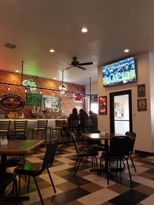 BOJO’S GRILL & SPORTS CLUB - 118 Photos & 114 Reviews - 117 W Second St ...