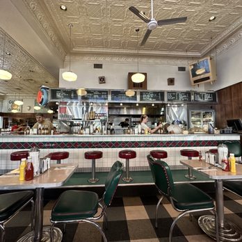 PALO ALTO CREAMERY - 1675 Photos & 1608 Reviews - 566 Emerson St, Palo ...