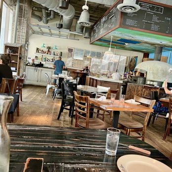 DC PIE CO - Updated July 2024 - 438 Photos & 372 Reviews - 1010 Brickell Ave, Miami, Florida ...