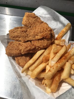 BAYOU BITES STREATERY - Updated December 2025 - Chattanooga, Tennessee ...