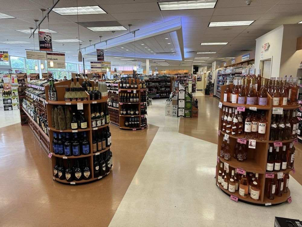 NEW HAMPSHIRE LIQUOR & WINE OUTLET - Updated November 2025 - 6 Dobson ...