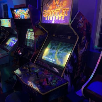 HAPPY VALLEY ARCADE BAR - Updated May 2024 - 67 Photos & 34 Reviews ...