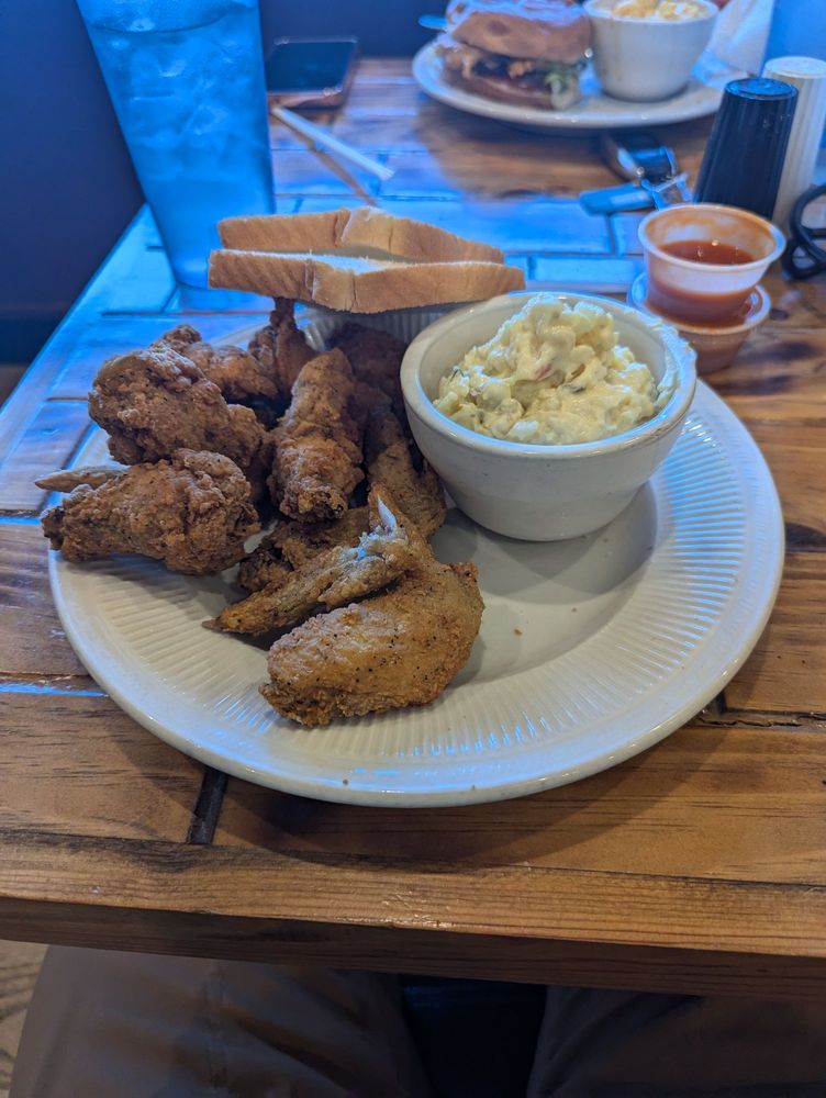 MJ’S FISH & CHICKEN EXPRESS - Updated October 2025 - 54 Photos & 19 ...