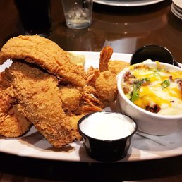 COAXUM’S LOW COUNTRY CUISINE - Updated October 2025 - 513 Photos & 573 ...