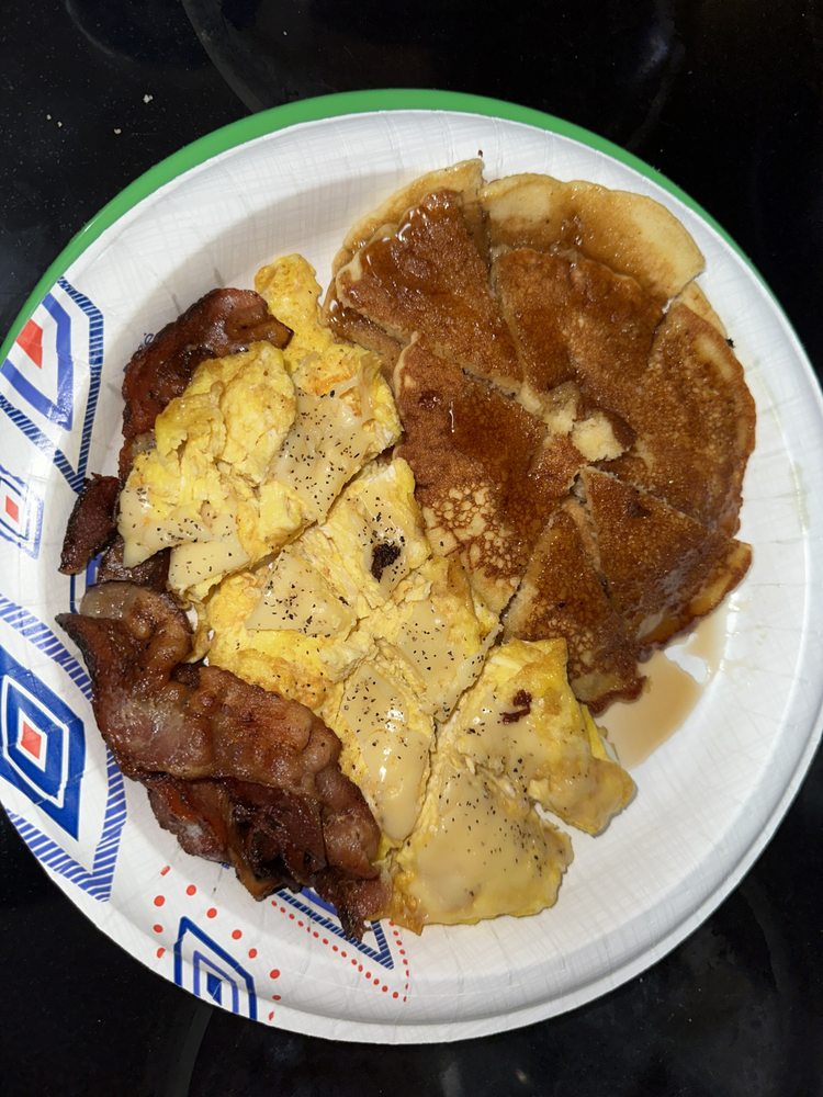 WEDGE INN - Updated August 2025 - 137 Photos & 81 Reviews - 885 Summer ...