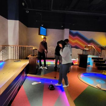 PUTTSHACK - OAKBROOK - Updated April 2025 - 471 Photos & 283 Reviews - 1828 Oakbrook Ctr, Oak ...