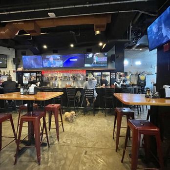 THE CORNER PIZZA BAR - Updated October 2025 - 133 Photos & 93 Reviews ...