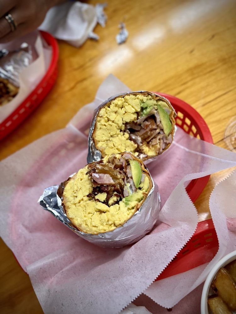 FRESH TWISTED CAFE - Updated December 2025 - 221 Photos & 621 Reviews ...