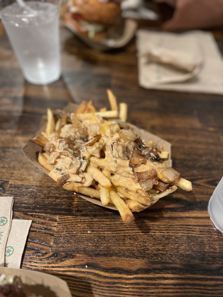 MOM & POPS BURGERS - Updated January 2026 - 221 Photos & 350 Reviews ...