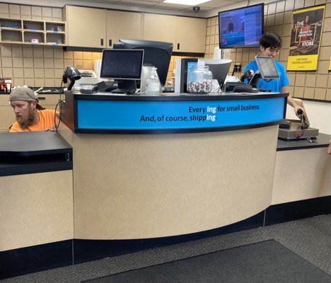 THE UPS STORE - Updated February 2025 - 29 Photos & 12 Reviews - 1302 N ...