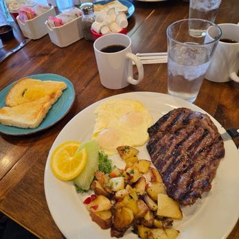 THE COURTYARD CAFE & BAKERY - Updated December 2025 - 186 Photos & 308 ...