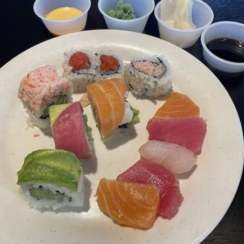 GOLDEN APPLE BUFFET - Updated July 2025 - 40 Photos & 49 Reviews - 1702 ...