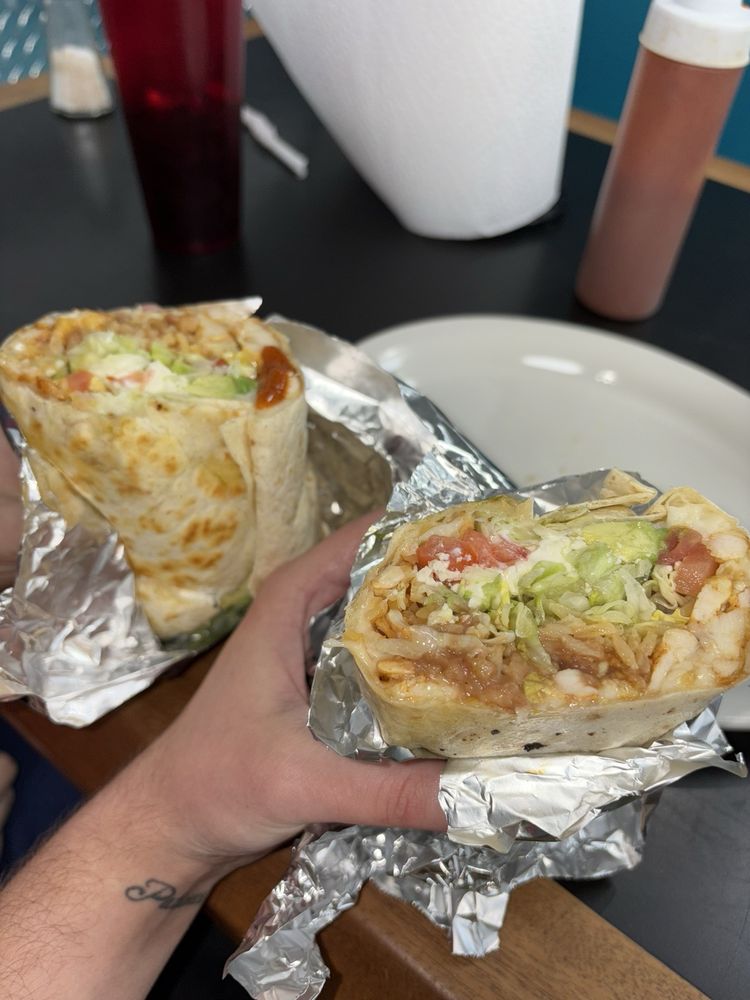 TACOS PERRONES DONA MARY - Updated October 2025 - 105 E Hudson Blvd ...