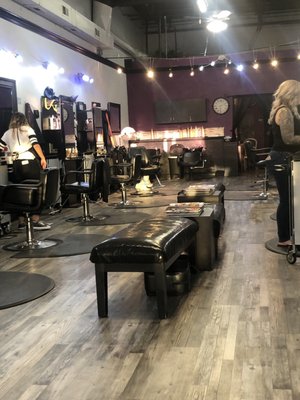 HEADQUARTERS FAMILY HAIR CENTERS - Updated January 2026 - 14 Photos ...