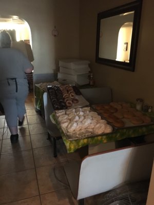 TRACKSIDE DONUTS - 170 Photos & 197 Reviews - Donuts - 28001 Old 41 Rd ...