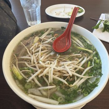 PHO VAN - Updated July 2024 - 59 Photos & 27 Reviews - 5615 South Blvd ...