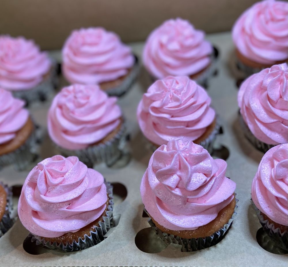 LIL SIGNATURE CAKE - Updated October 2025 - 75 Photos - North ...