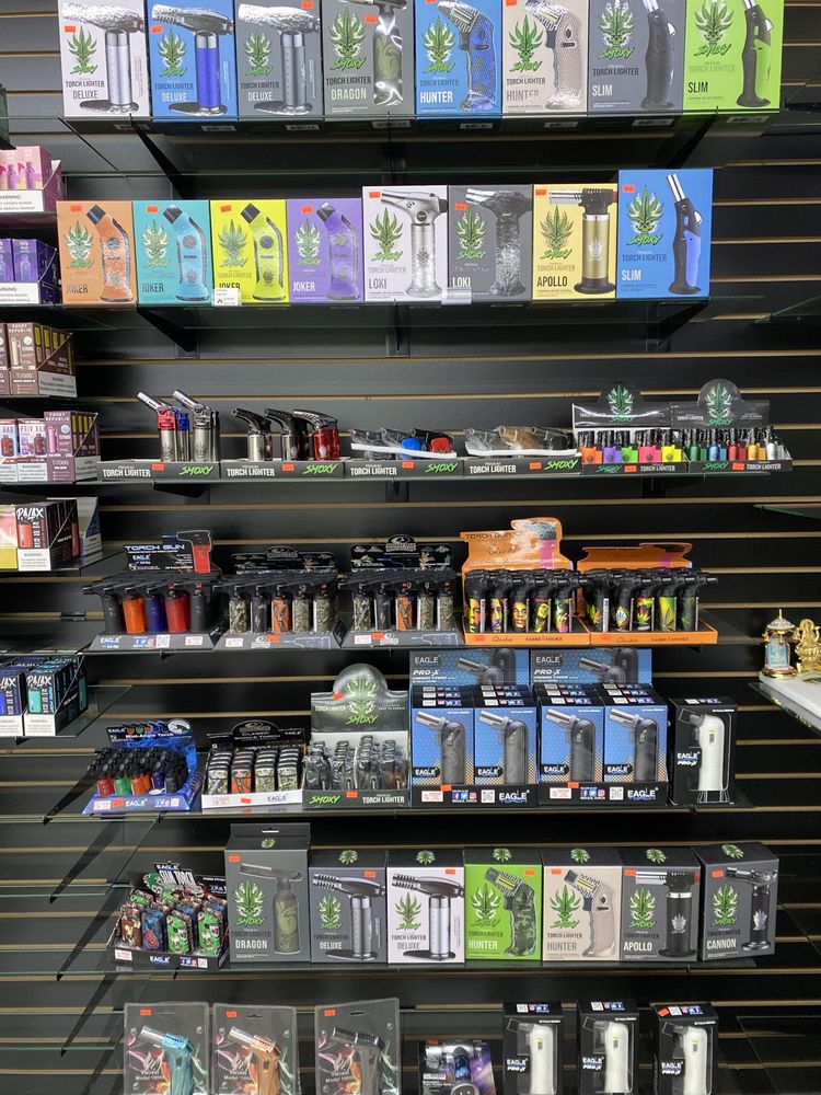 SMOKE TO GO - Updated October 2025 - 15 Photos - 13015 Chapman Hwy ...