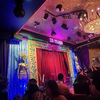 LIPS DRAG QUEEN SHOW PALACE RESTAURANT & BAR - Updated October 2025 ...
