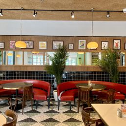 CAFE LANDWER- FRONT - Updated January 2026 - 107 Photos & 47 Reviews ...