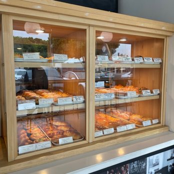 CLOVERLEAF COFFEE & BAKERY - 840 Photos & 552 Reviews - 9475 Las Tunas ...