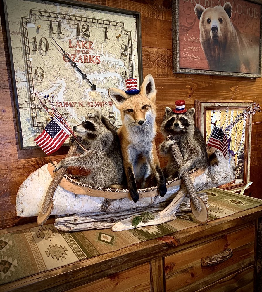 RUSTY MOOSE LODGE DECOR - Updated June 2024 - 23 Photos - 1722 S Sieger ...