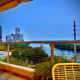 P6 - Updated February 2025 - 716 Photos & 459 Reviews - 111 E Cesar ...