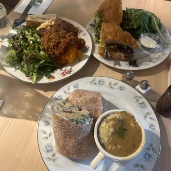 THE RED FERN - Updated December 2024 - 568 Photos & 479 Reviews - 283 ...