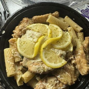 THE GARLIC PIT PASTA HOUSE - Updated August 2025 - 76 Photos & 75 ...