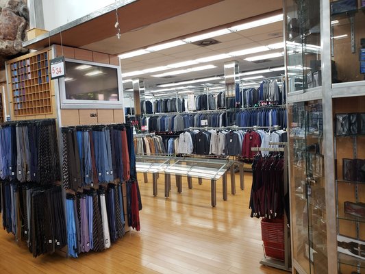 HOLLYWOOD SUITS - Updated September 2024 - 163 Photos & 409 Reviews ...