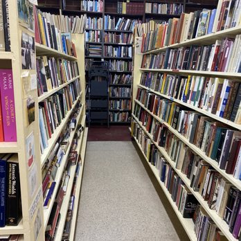 READER’S CORNER - Updated December 2025 - 24 Photos & 83 Reviews - 3201 ...