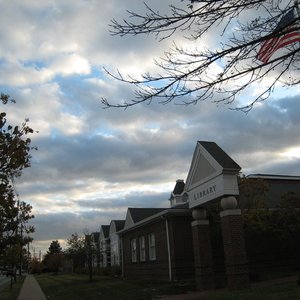 COLUMBUS METROPOLITAN LIBRARY - HILLIARD - Updated May 2025 - 22 Photos ...