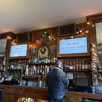 GMAN TAVERN - Updated December 2025 - 76 Photos & 207 Reviews - 3740 N ...