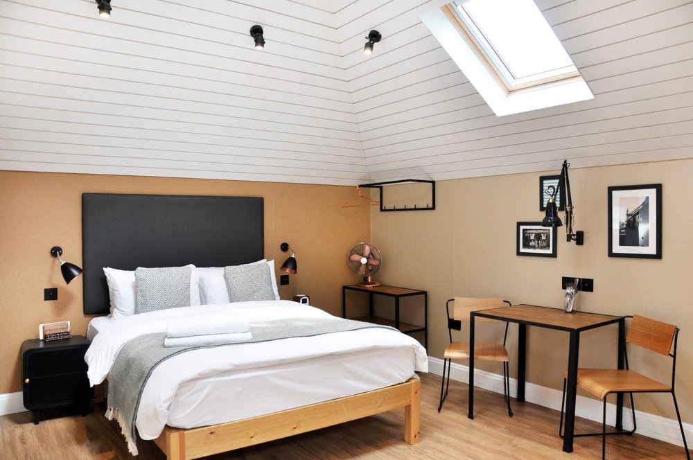 ROOM2 HAMMERSMITH HOMETEL - 102 Hammersmith Grove, London, United Kingdom - Hotels - Phone ...