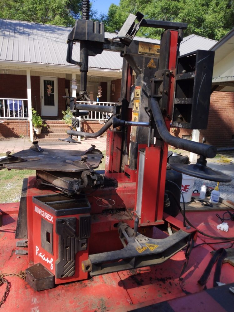 BUBBA’S AUTO WORLD - Updated January 2026 - 11 Photos - Guyton, Georgia ...