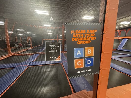 SKY ZONE FAIRVIEW HEIGHTS - Updated October 2025 - 39 Photos & 22 ...