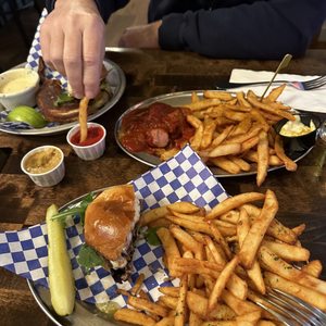 URBAN GERMAN WURSTHAUS - 166 Photos & 117 Reviews - 6635 North ...