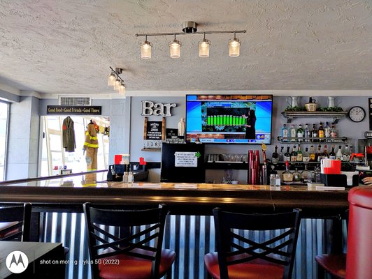 MS. B’S RESTAURANT AND PUB - Updated October 2025 - 723 E 8th St ...