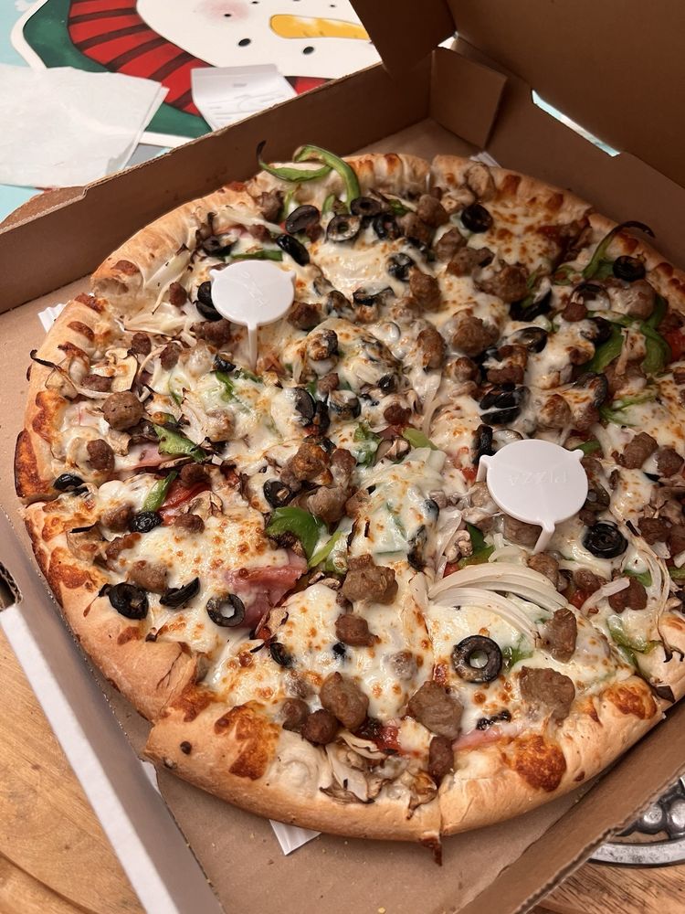 UNCLE PETEZA’S PIZZERIA - Updated June 2024 - 34 Photos & 135 Reviews ...