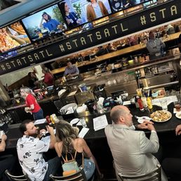 STATS BREWPUB - Updated July 2025 - 338 Photos & 745 Reviews - 300 ...