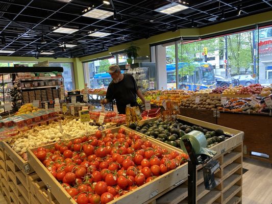 MARKETPLACE IGA - Updated January 2026 - 96 Photos & 99 Reviews - 909 ...