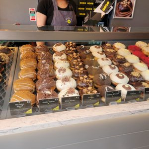 OFFBEAT DONUT CO - Updated July 2024 - 148 Photos & 69 Reviews - Pearse ...