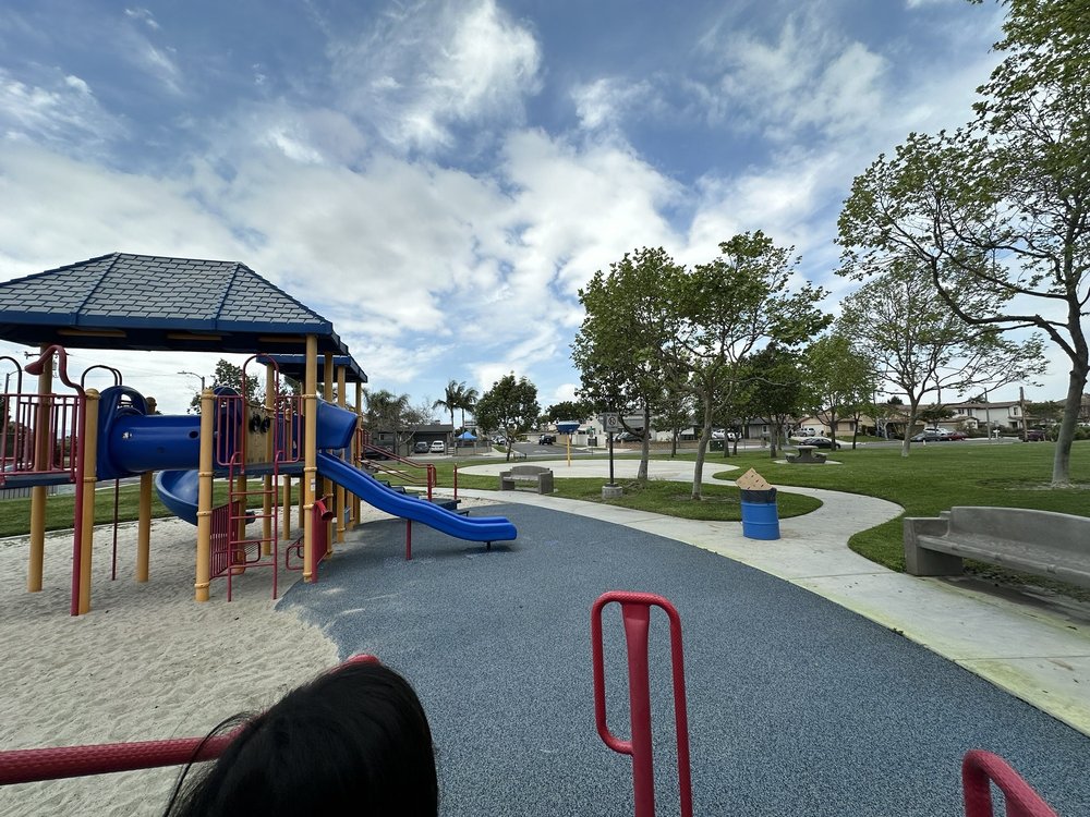 PERRY STREET MINI-PARK - Updated September 2025 - 21520-21590 S Perry ...