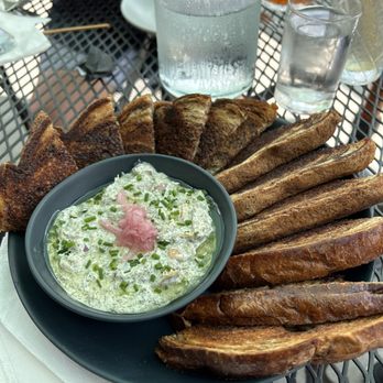 THE ALBANY ALE & OYSTER - Updated July 2024 - 527 Photos & 442 Reviews ...