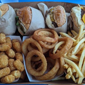 ACME BURGER - PETALUMA WEST - Updated December 2025 - 82 Photos & 128 ...