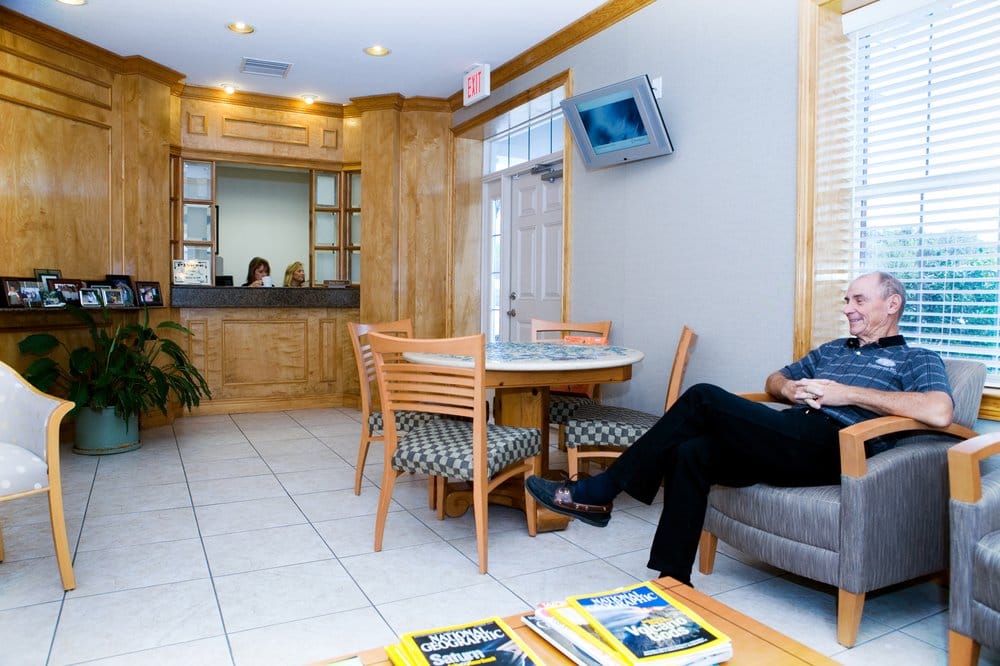 DAVID BRUCK DDS - Updated December 2025 - 647 W Lumsden Rd, Brandon ...