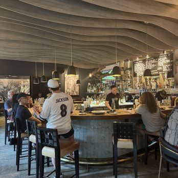 THE RIVER OYSTER BAR - Updated August 2024 - 1697 Photos & 1108 Reviews ...