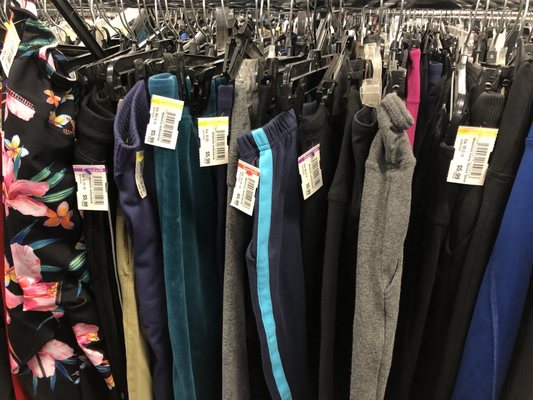 GOODWILL STORE & DONATION CENTER - Updated December 2025 - 17 Photos ...