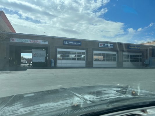 TED WIENS COMPLETE AUTO SERVICE - Updated October 2025 - 44 Photos ...