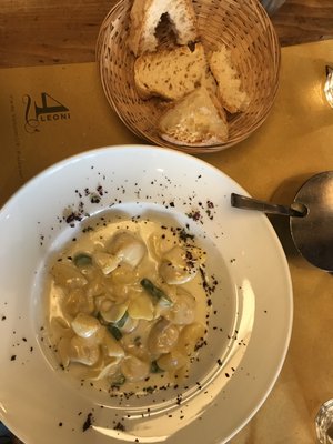 TRATTORIA 4 LEONI - 391 Photos & 265 Reviews - Via dei Vellutini 1 ...